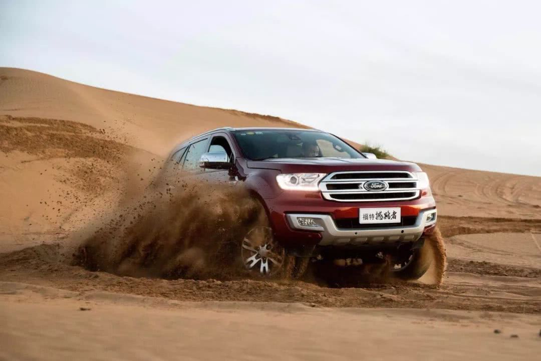 30℃沙漠里的铁“撼”柔情，这是小姐姐最爱的硬派越野车 - — AutoLab